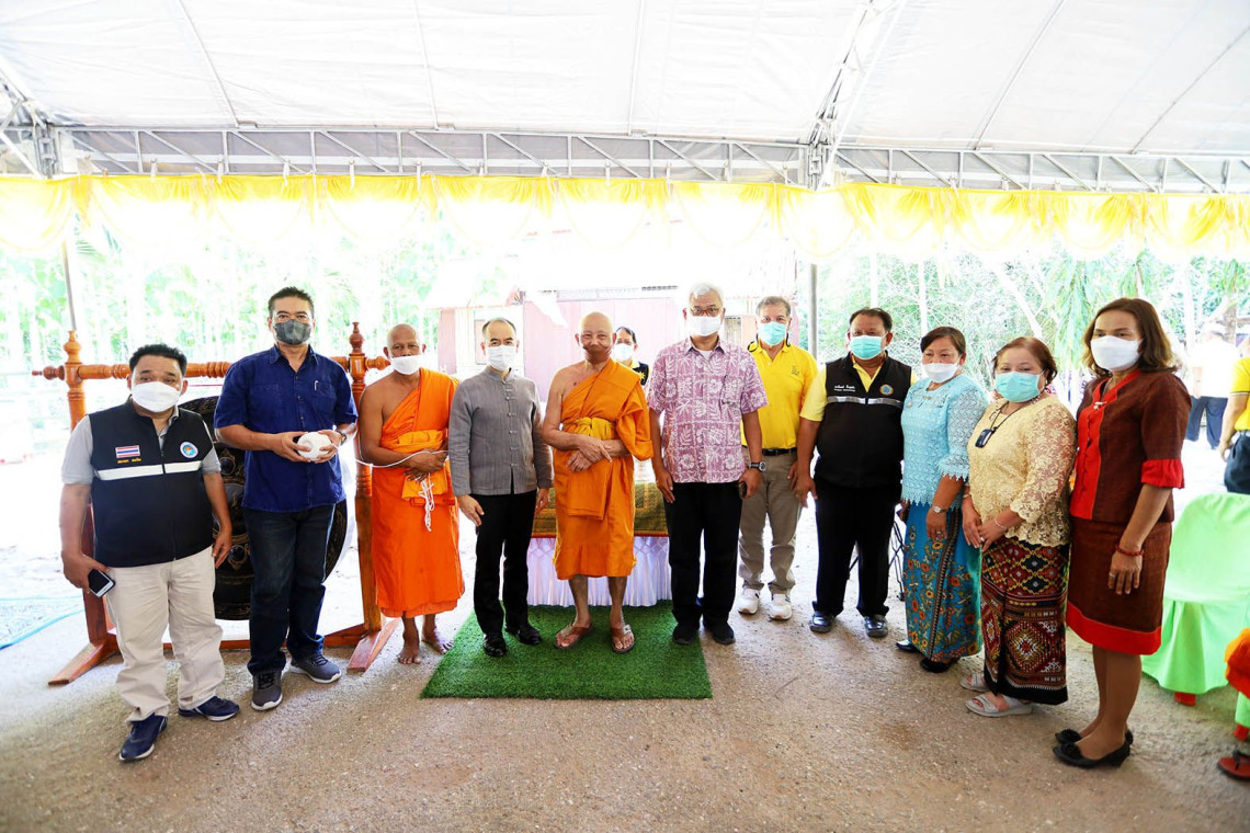 เจ้าคณะภาค 15 เปิดศูนย์ช่วยเหลือสุนัขจรจัดที่วัดห้วยสัก - สยามรัฐ