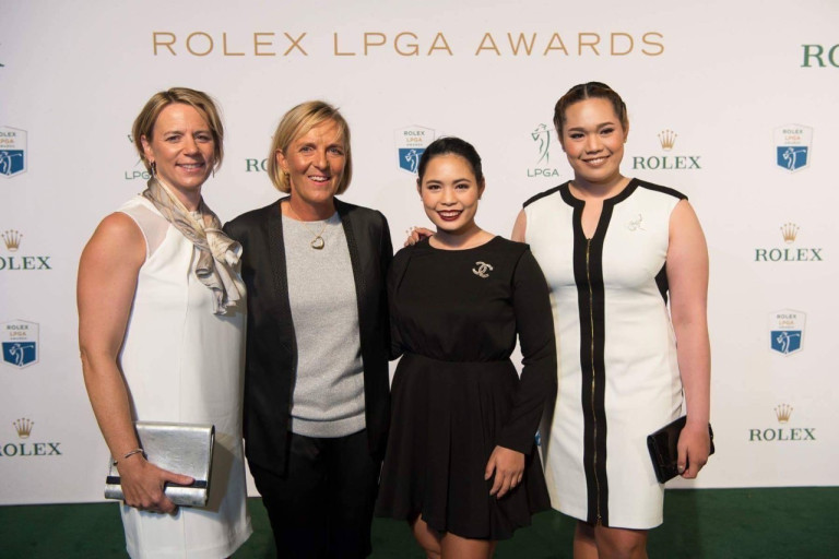 "โปรเม” เจ๋งซิวรางวัล "The Heather Farr Player Award" - สยามรัฐ