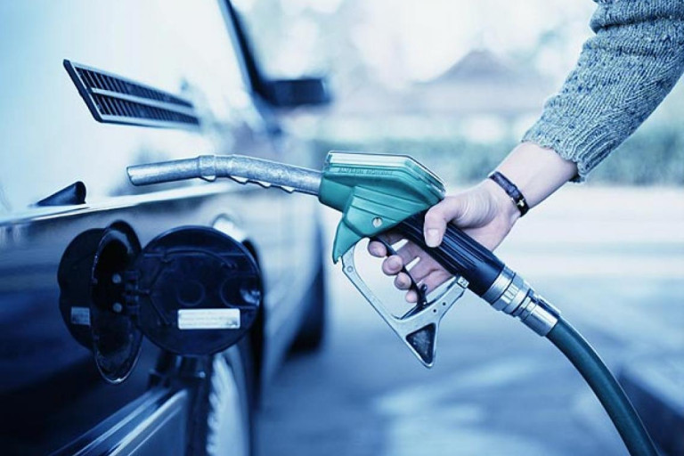 ใจร่มๆพรุ่งนี้ลดราคาน้ำมันทุกชนิด 60 สต.เว้น E85 ลง 40 สต. - สยามรัฐ