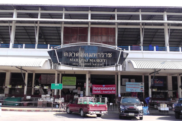 กลุ่มเสี่ยง 'ตลาดสดมหาราช' เมืองกระบี่กักตัว 80 คน หลังพ่อค้าขายปลาติด ...