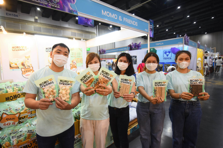 IHL ออกบูธโชว์ “MOMO & FRIENDS” - สยามรัฐ